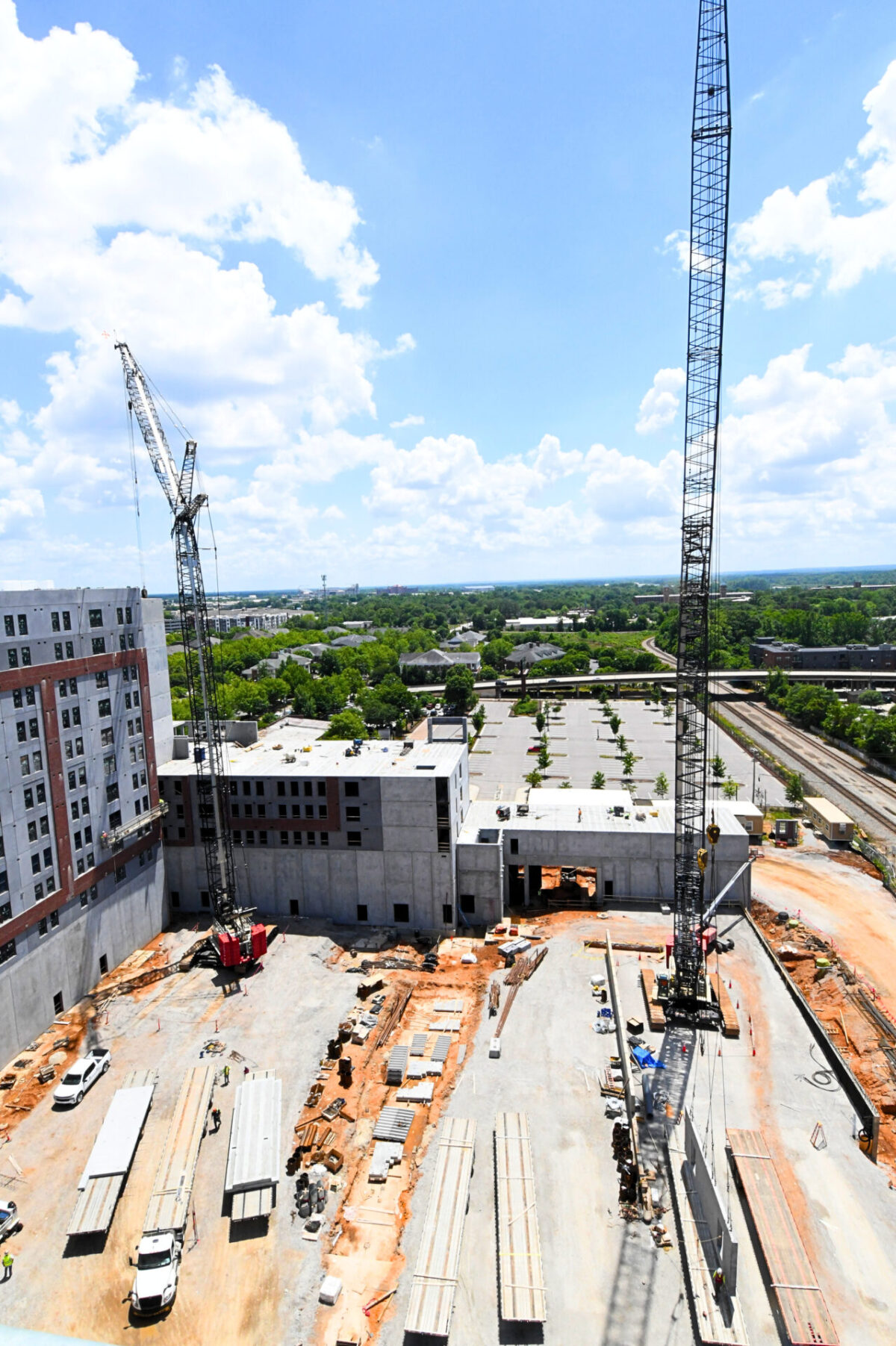 348 Series 2 lattice cranes handle $170 million mixed-use build - Link ...